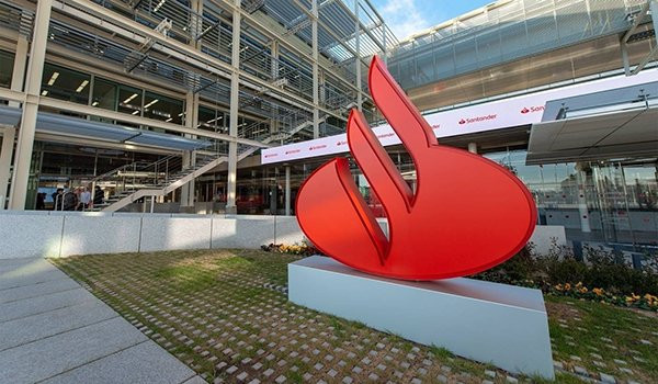 The transformative effects of AI: Santander - Re-humanizing banking ...